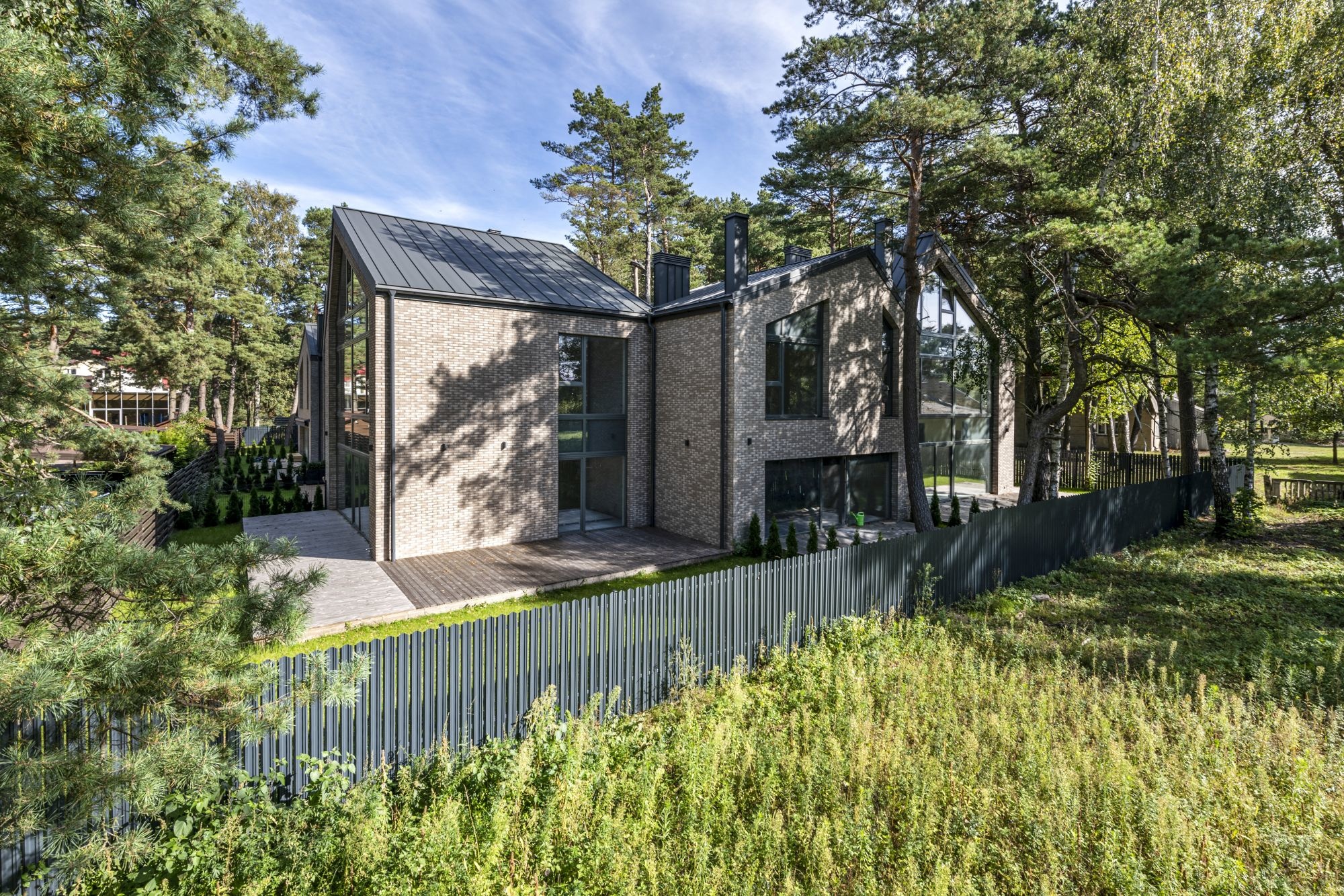 Wohngruppe, Giruliai, Litauen - Feldhaus